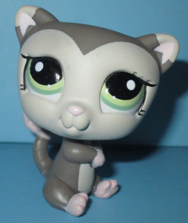 Littlest Pet Shop G2 Other Animals Opossum - Toy Sisters