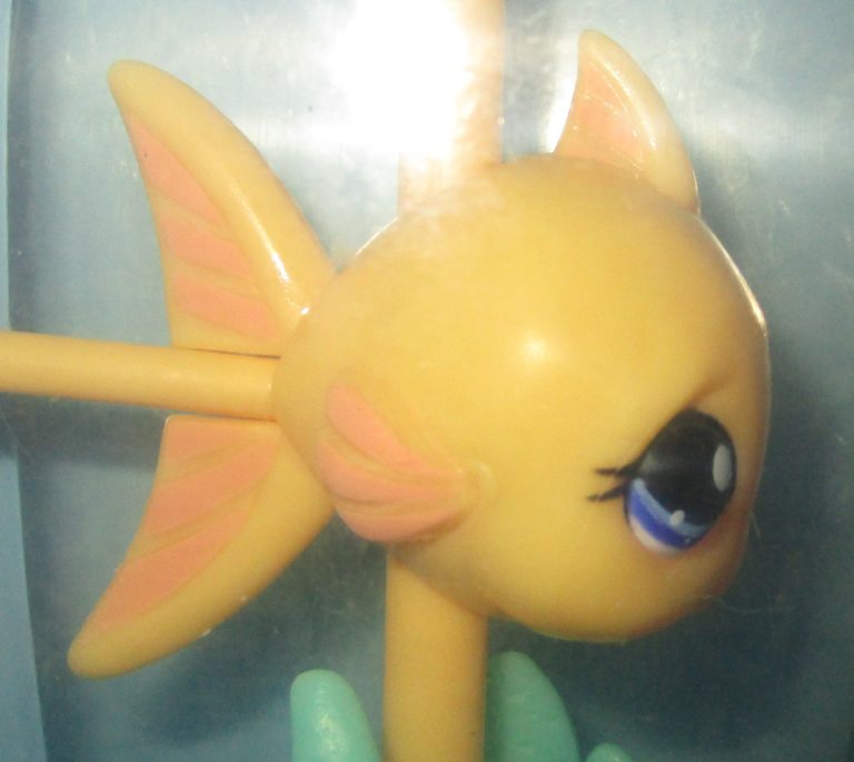 Littlest Pet Shop G2 Aquatic Playset Fish - Toy Sisters