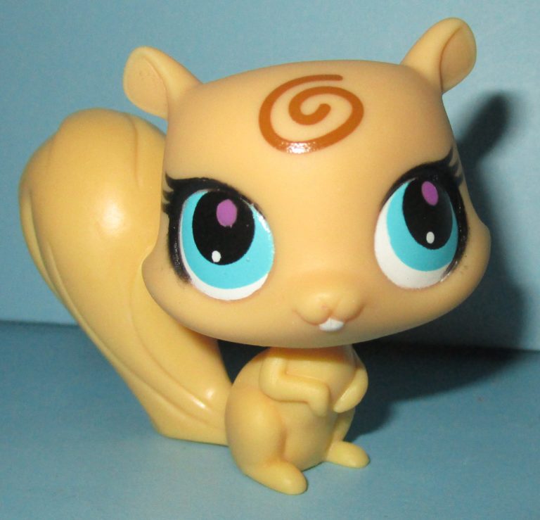 G3 Littlest Pet Shop Squirrel - Toy Sisters