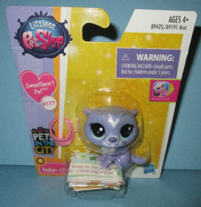 Littlest Pet Shop #177 (again) Indigo Otterson - Toy Sisters