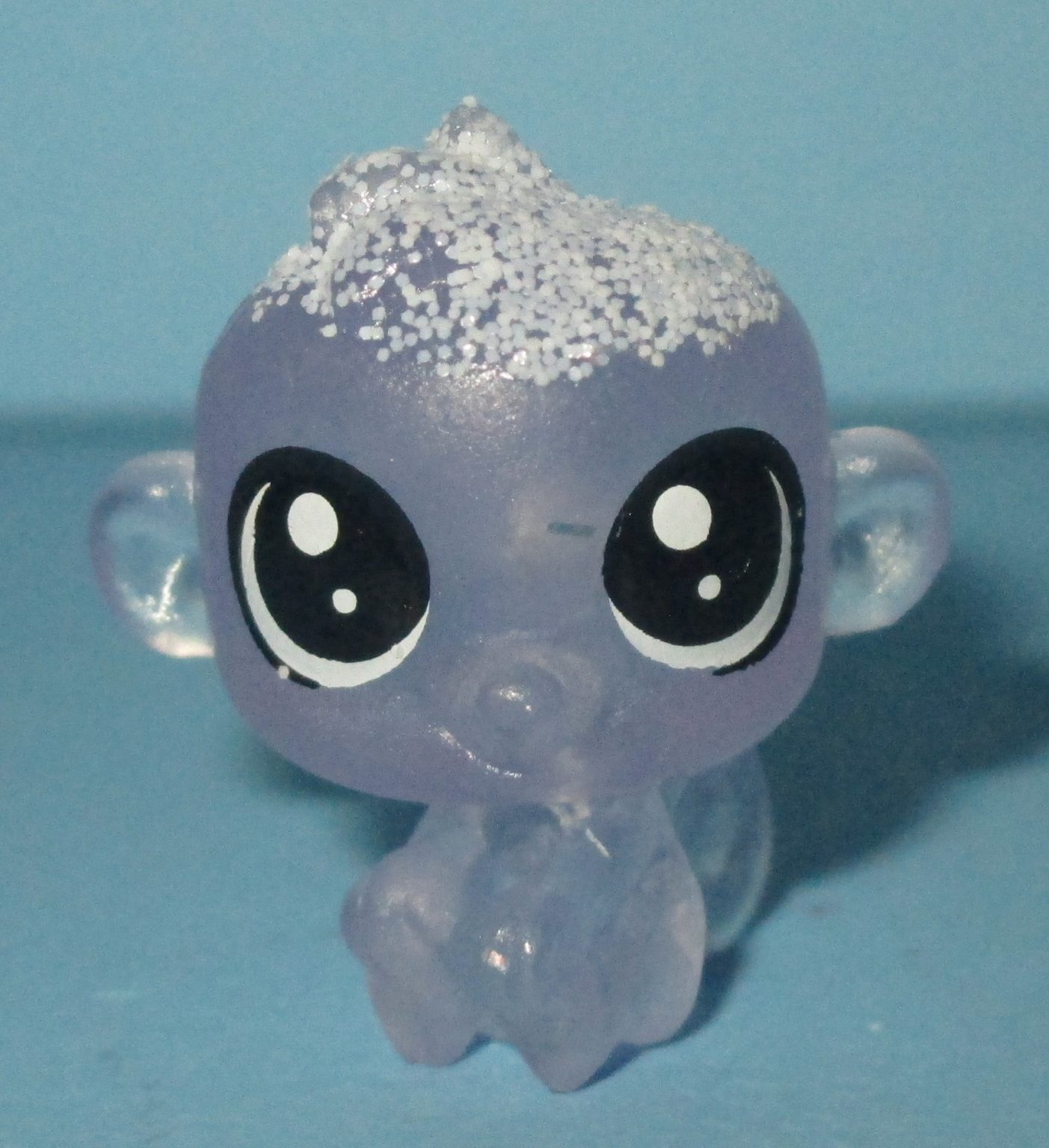 Littlest Pet Shop Frosted Wonderland Snowflake Multipack Teensie Purple ...