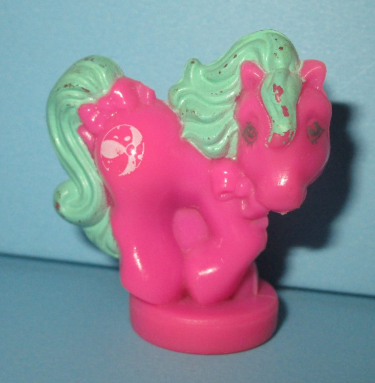 Vintage My Little Pony Petite Ponies Pretty Pony Parade Beach Ball ...