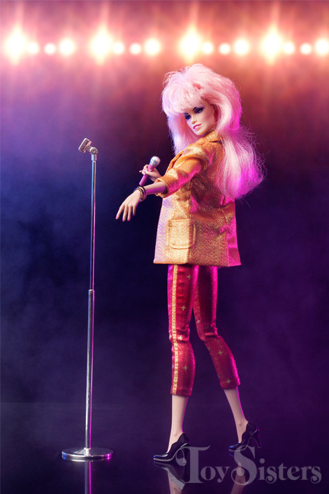 Integrity Jem SDCC Hollywood Jem Doll (#14017) - Toy Sisters