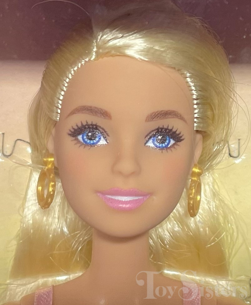 2023 Beach Date Night Fashion Giftset w/ Barbie & Ken Doll (HKB10 ...