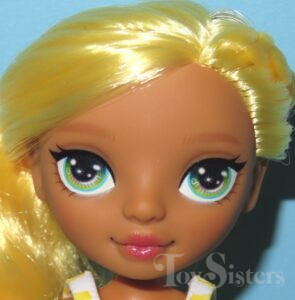 Rainbow High Littles Daisy Madison Doll – Toy Sisters
